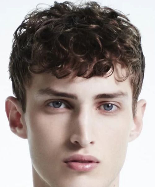 Par Cret Baieti: Modele de Tunsori Cool și Moderne!The Barber – Barber ...